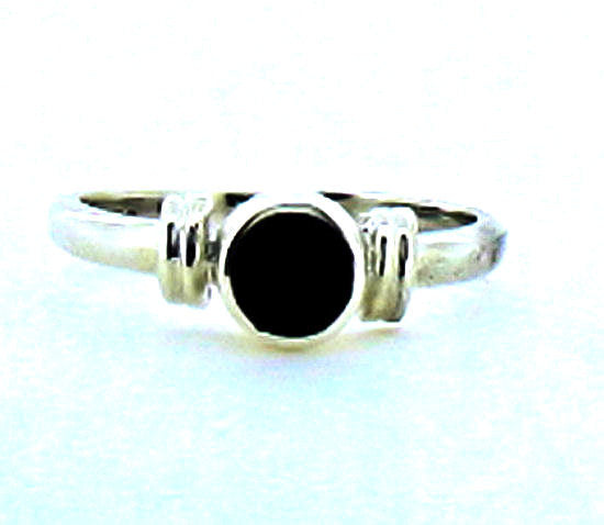 Whitby Jet Silver Ring NR31– Youngs Jewellers Ltd